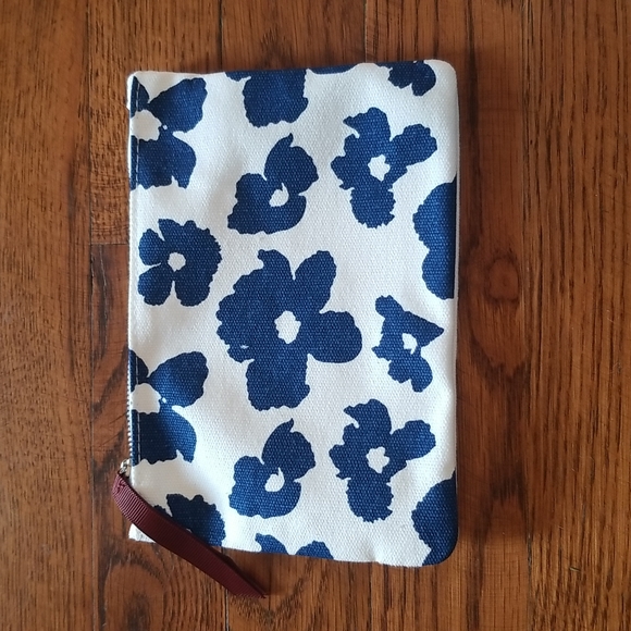 ipsy | Bags | Ipsy Makeup Bag | Poshmark